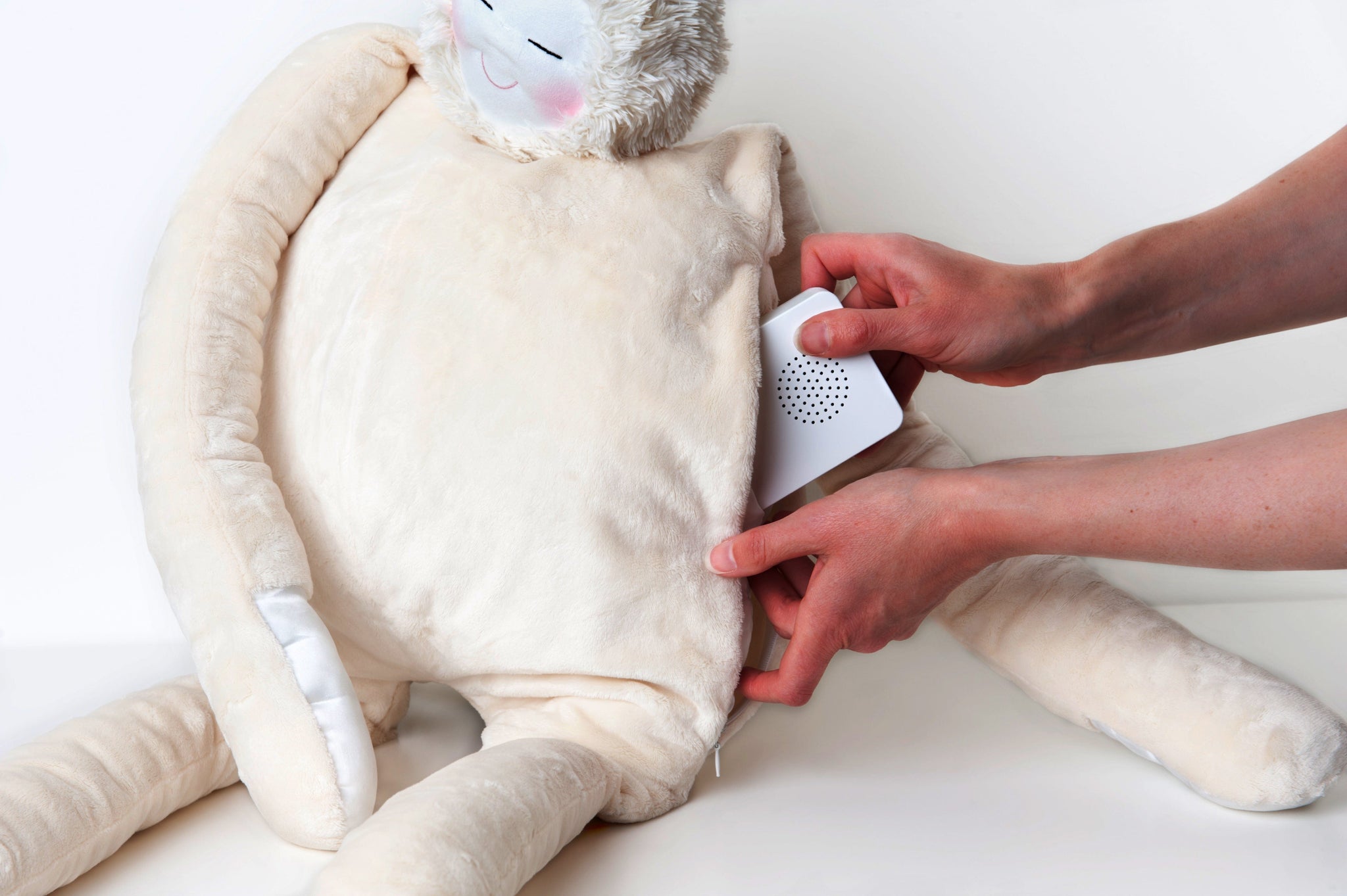 HUG by Laugh Music Player - Story & Sons