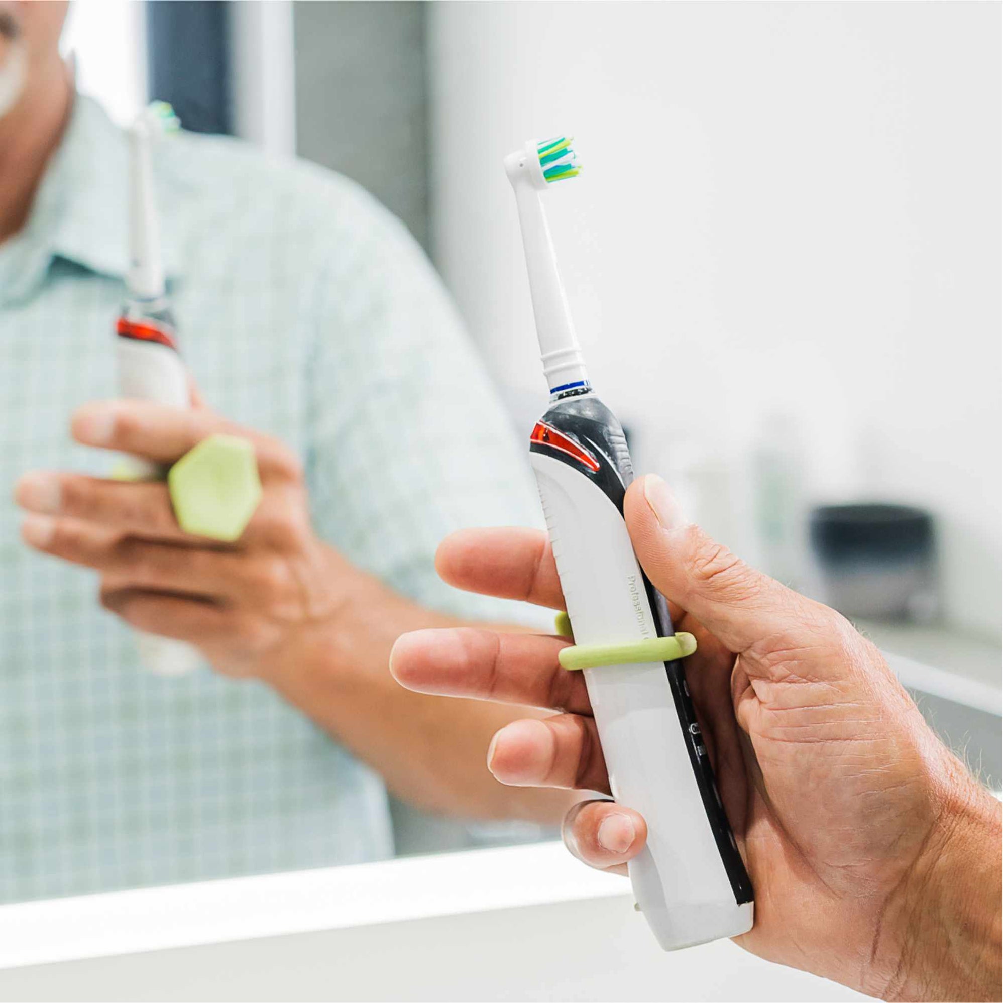 Grip Toggle Silicone Disability Aid - Pack of 4 - Story & Sons